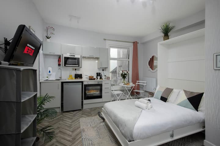 Callisto Suite Central Blackpool A Chic Stay - ブラックプール