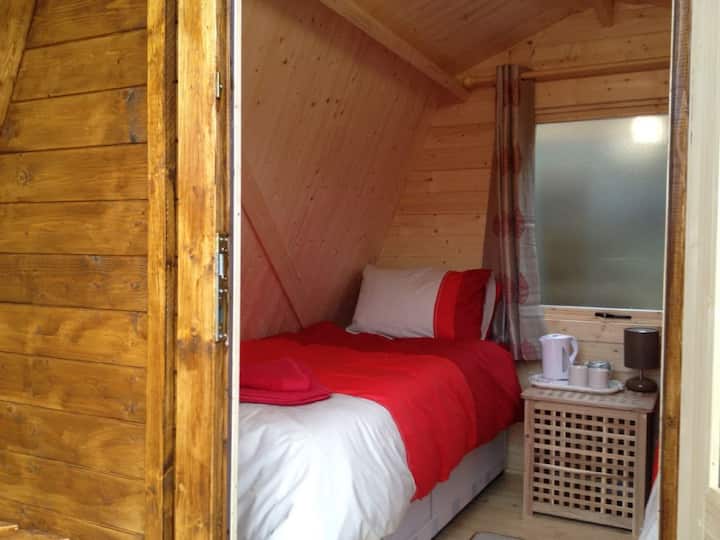 Beaumaris Castle Pod - Beddgelert