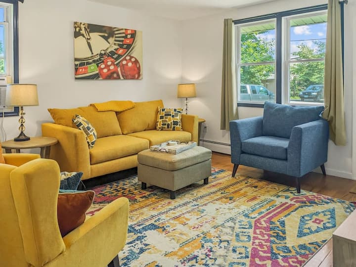 Charming Duplex|4min To Mohegan|18min To Foxwoods - Connecticut