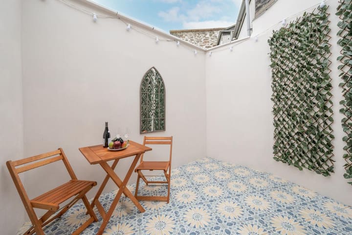 2 Bed In Newlyn (Oc-oldbak) - Penzance