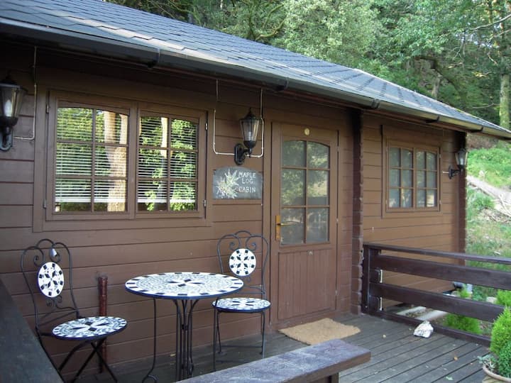Maple Lodge Log Cabin - Beddgelert
