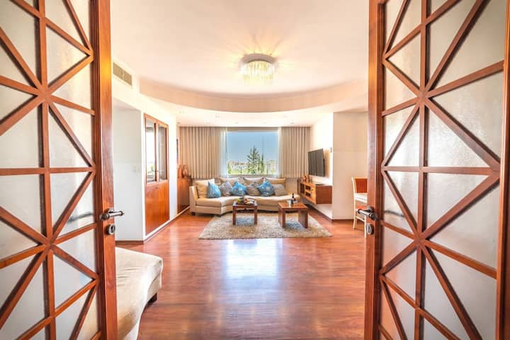 Art Apartment In Mamila - Art & View - 耶路撒冷