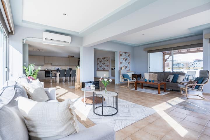 Melograno 2-br Apt W/ Terrace In Larnaca - Larnaka