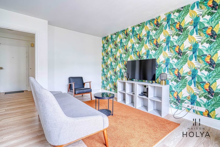 Charmant Et Lumineux Appartement 2 Pièces Avec Bal - Le Chesnay
