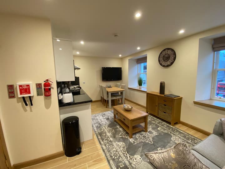 Comfort Apartment 10 - City View - Loch Ness