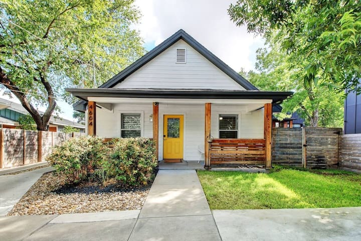 Free Parking, East Austin, 2 Br - Bungalow - Austin