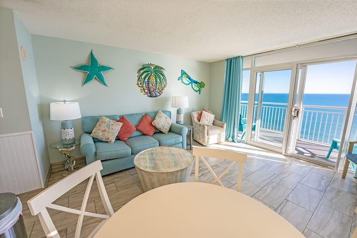 Coastal Retreat W/ Balcony & Beach Access - North Myrtle Beach, SC