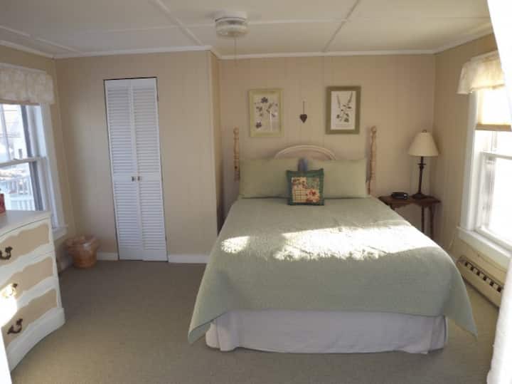 The Ell Suite - Waterville, ME