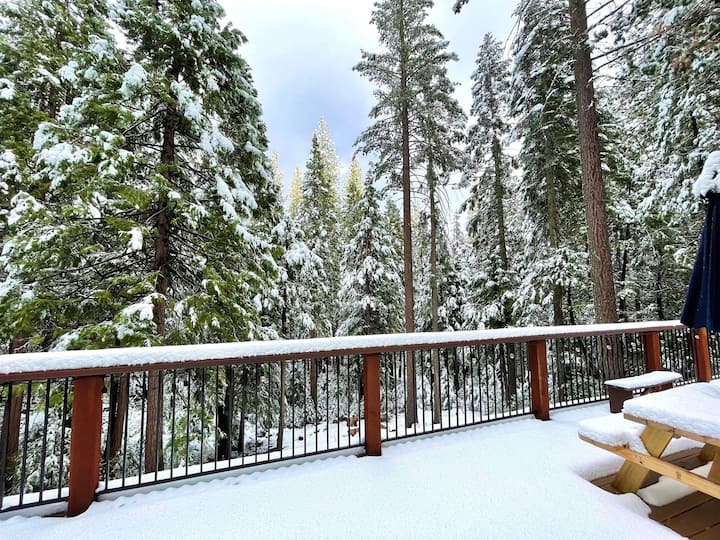 Pinecrest Escape - Strawberry, CA