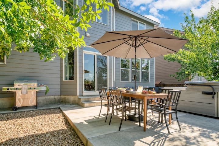 Canal Trail Base Camp: Hot Tub, Walk To Pickleball - Bend, OR
