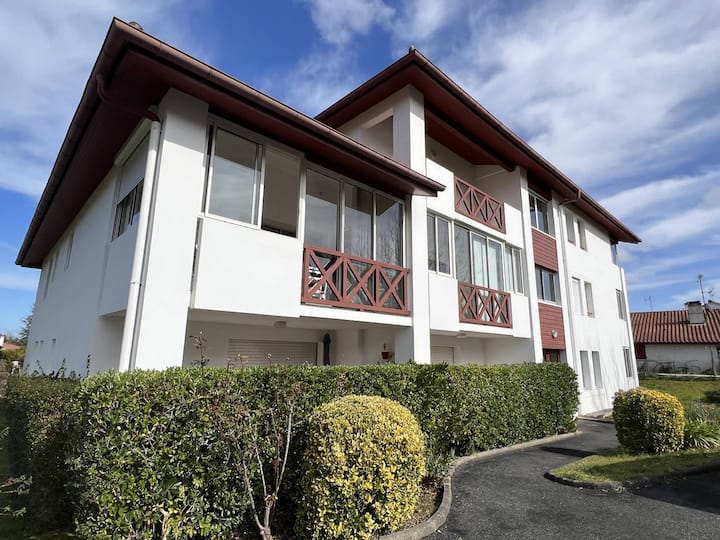 Appartement Cambo-les-bains, 2 Pièces, 2 Pers. - Espelette