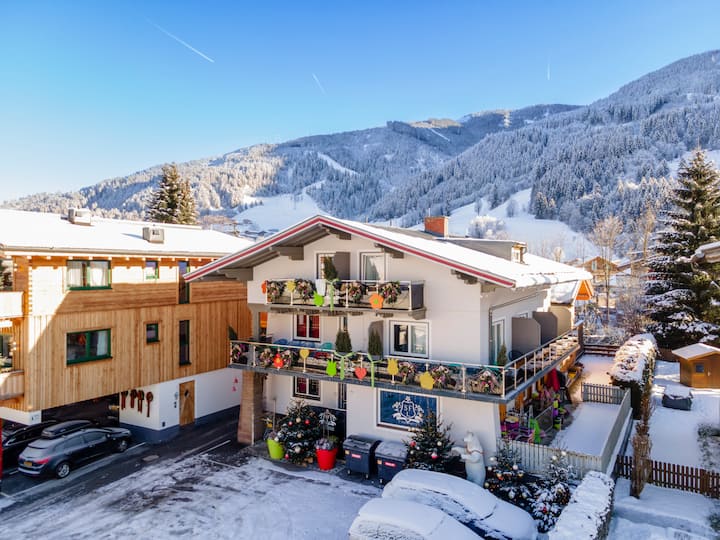 Fantastique Chalet Individuel Près Du Centre De - Saalbach-Hinterglemm