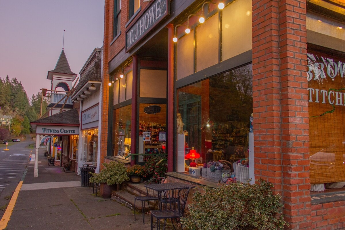 Loft above Wine Shop! Sleep 2-10! Girls Weekend! - Lofts for Rent in ...