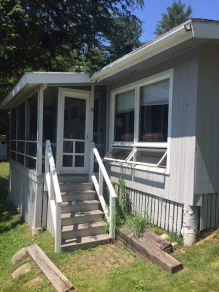 Winter Harbor Wolfeboro Waterview Cottage - Wolfeboro, NH