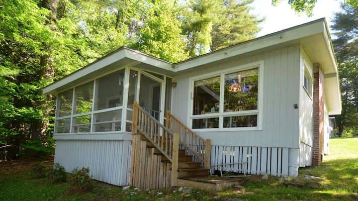 Winter Harbor Wolfeboro Waterfront Cottage - Wolfeboro, NH