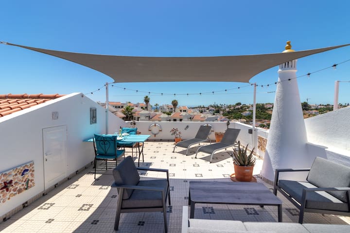Casa Encantada - Communal Pool & Garden, Just A 5 - Carvoeiro