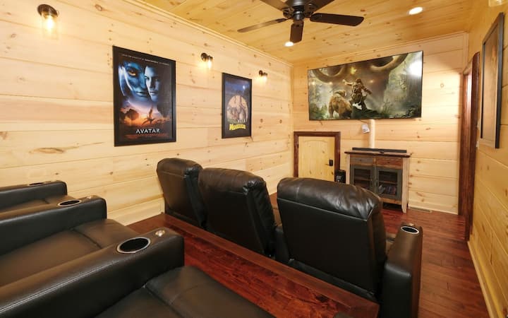 Quittin Time - Hot Tub, Game Room & Home Theater - Gatlinburg, TN
