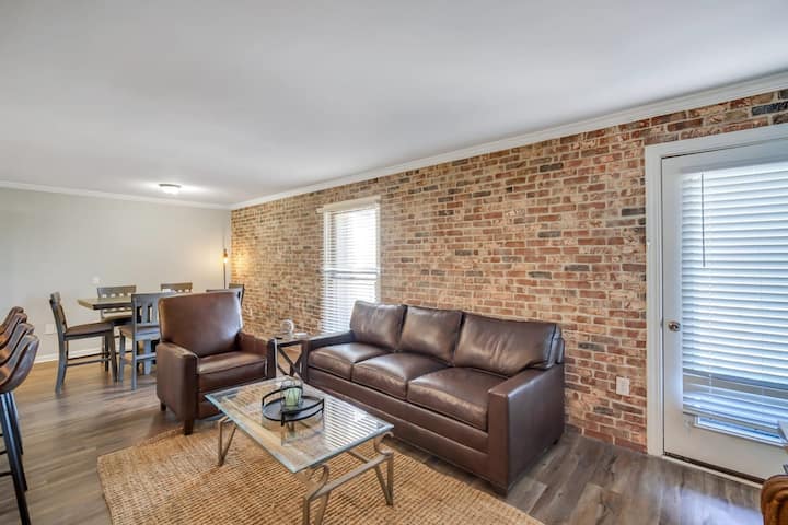 Eagle's Nest - Spacious Loft Downtown - Near Gsu! - Statesboro, GA