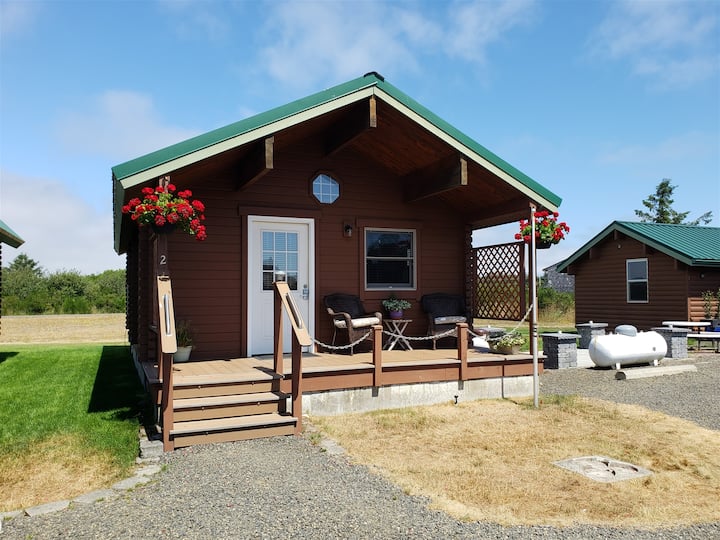 Moss Landing # 2 - 2 Bedroom Log Cabin - Ocean Shores, WA