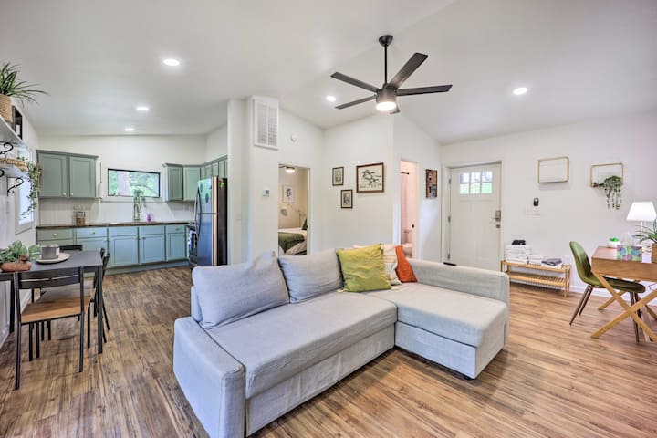 Deck & Boat Dock: Lakefront Cabin In Eucha! - Disney, OK
