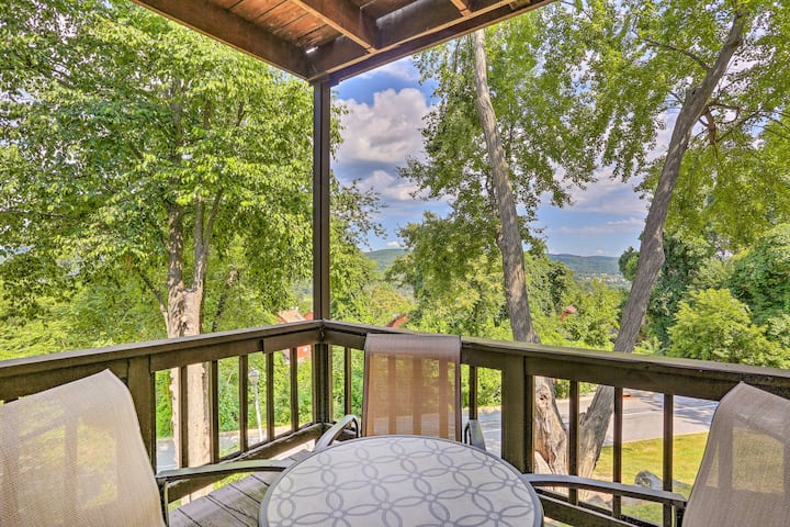 Sun-lit Vernon Condo < 2 Mi To Ski Resort! - Colorado River, Vernon Township