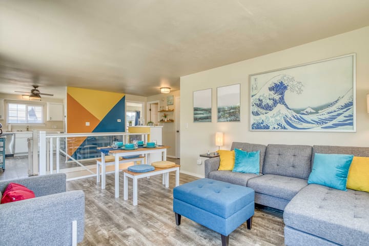 Stylish Ocean View-designed To Entertain - Lincoln City, OR