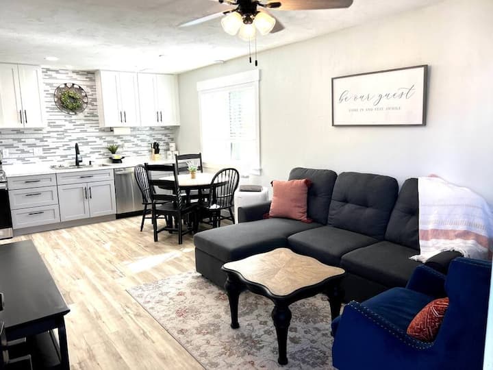 Heritage Suites - Cozy 1 Bedroom 1 Bath Suite - Idaho Falls, ID
