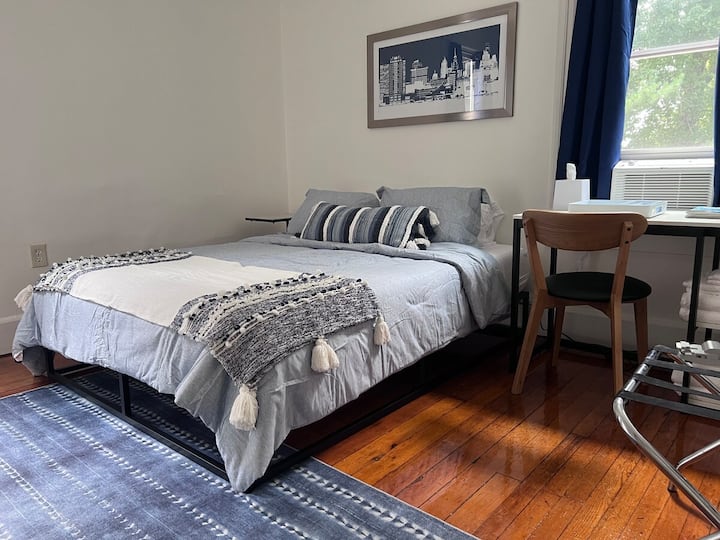 Blue Ridge Room - New Haven, CT