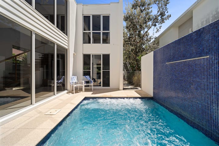 Saltbreeze - Twin Waters Laidback Poolside Living - Maroochydore