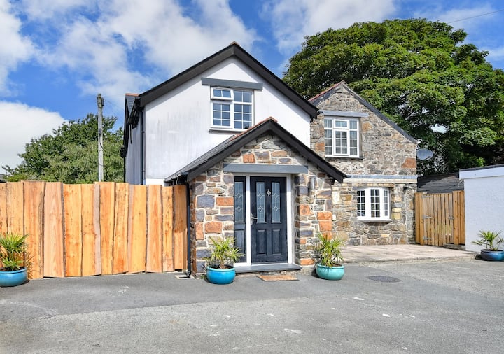 Egryn Bach - Abersoch