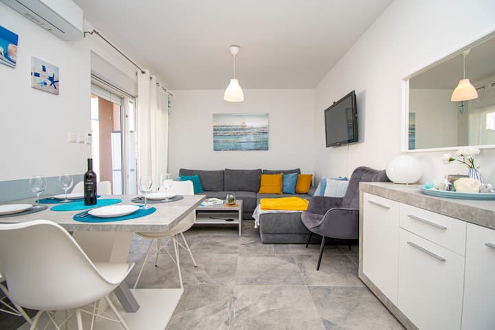 Beautiful Apartment Near The Sea In Medulin - Medulin