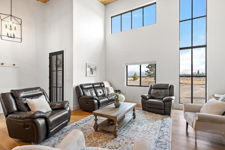 Beautiful Modern Escape Next To Lake Inlet - Donnelly, ID