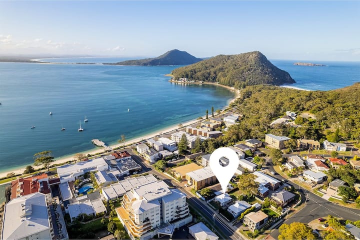 Tomaree Cottage 12 Tomaree Road - Pet Friendly, - Fingal Bay