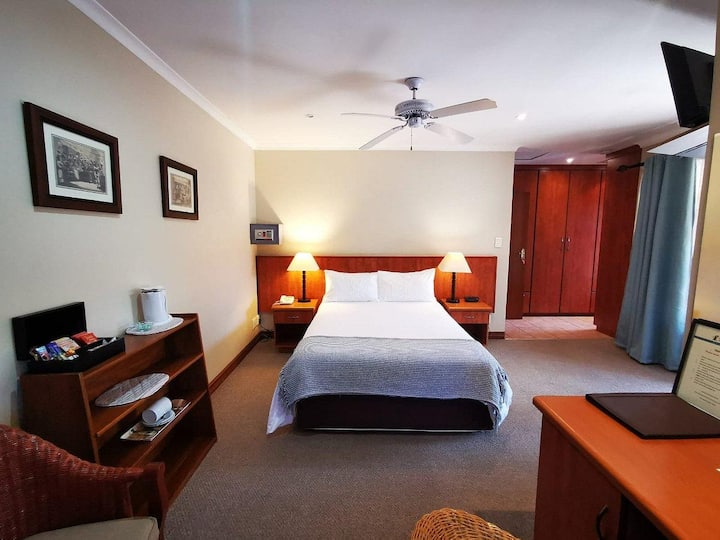 The Monte Carlo | Double room - Guesthouses for Rent in Centurion ...