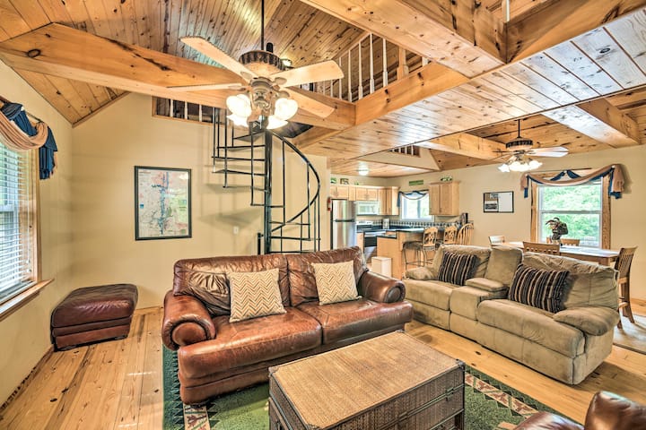 'Golfer's Retreat' - Cabin In Resort - Guntersville, AL