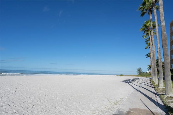 Beachcomber Unit 203 - Longboat Key, FL