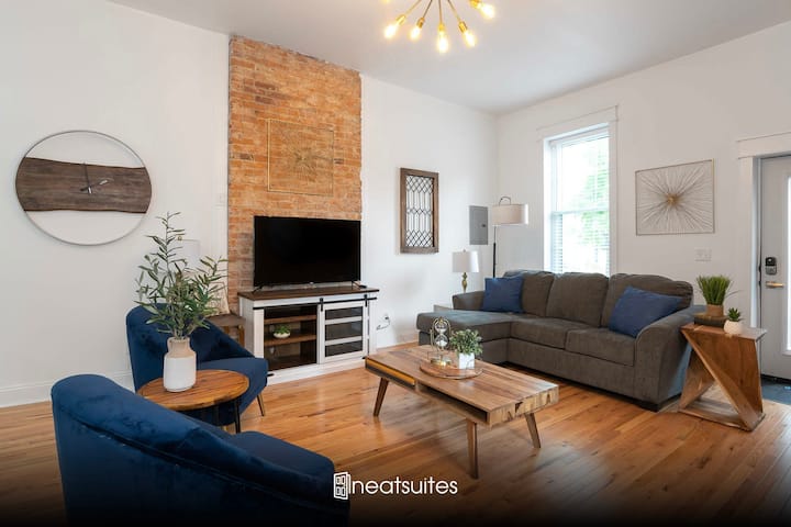 2br Townhome – Free Parking / Minutes To Stadiums - Covington, KY