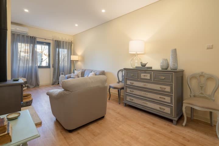 Hostwise - Gaya Avenue 202 - Flat W/ Balcony - Vila Nova de Gaia