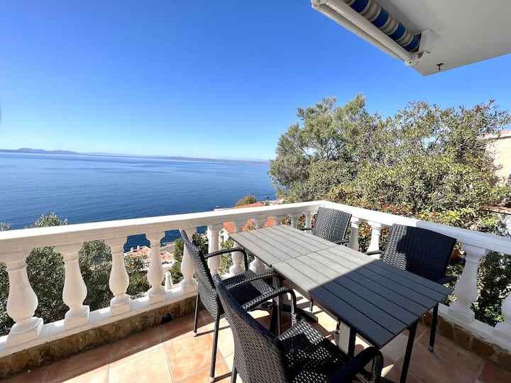 Joan Margarit 42 - Piso Con Magnifica Vista Al Mar - Cadaqués