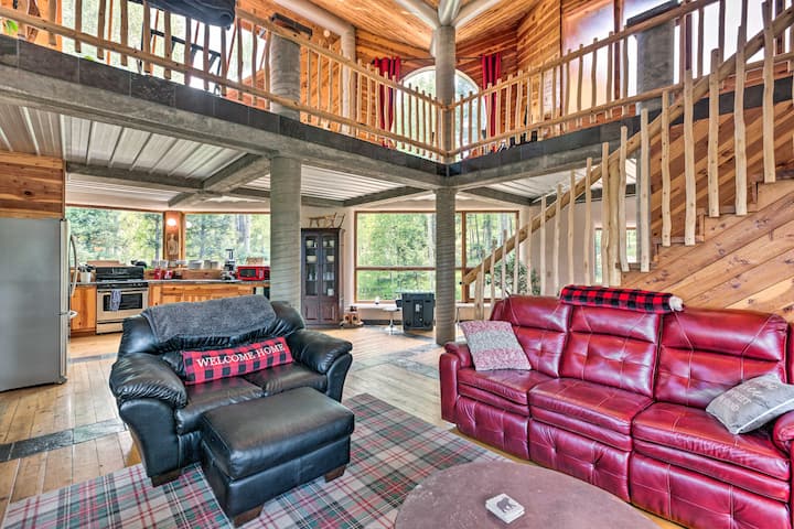 Angel Fire Cabin W/ Deck ~ 2 Mi To Ski & Hiking! - Angel Fire, NM