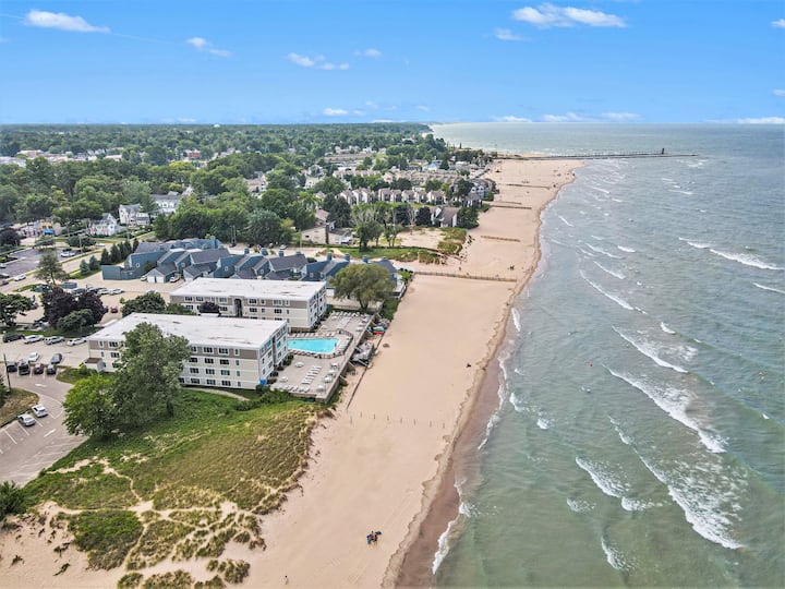 South Haven Beachfront Vacation Rentals - Michigan, United States | Airbnb