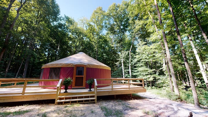 Arbor Ridge Yurt- Hocking Hills Yurts And Cabins - Laurelville, OH