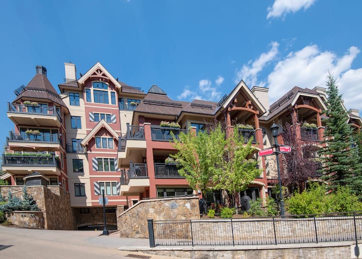 Ski In And Out Condo In Lionshead Village! - Vail, CO
