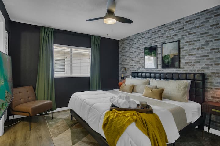 Recently Renovated Midtown Apartment! - Tampa