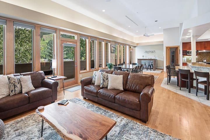 Lovely Views| Penthouse Condo| Walk To Gondola - Vail, CO