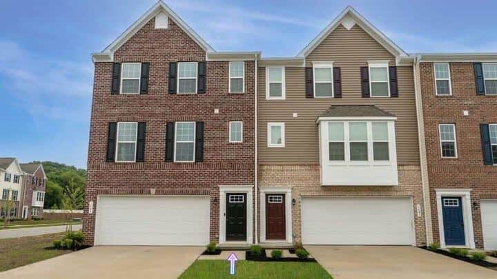 Modern 3br Home W/ Garage | Near Downtown Akron - Cuyahoga Valley National Park