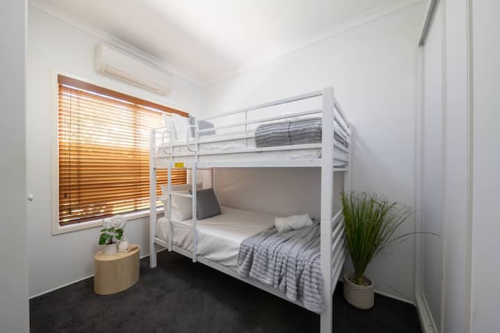 Airlie Sea-clusion - Airlie Beach