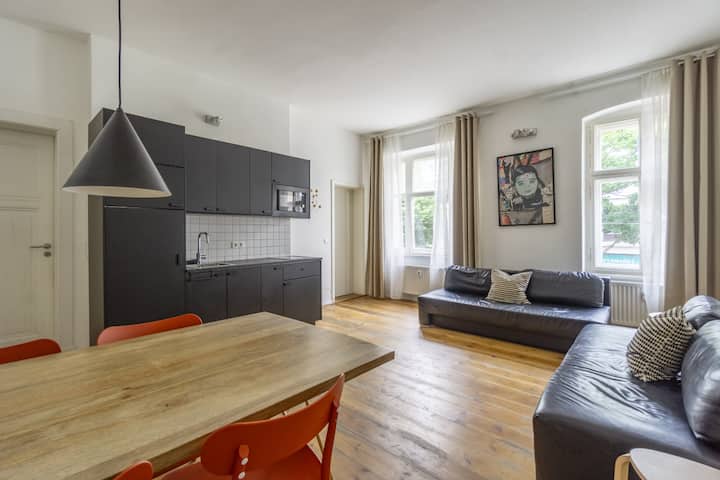 Big Apartment Mooeve 10 - Berlín