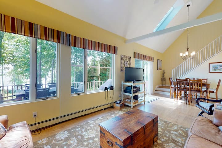 Oceanfront 3br On Beach With Washer/dryer, Firepit - Cellardoor Winery, Lincolnville