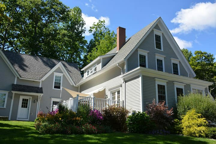Gorgeous 4br | Balcony | Firepit | W/d - Camden, ME